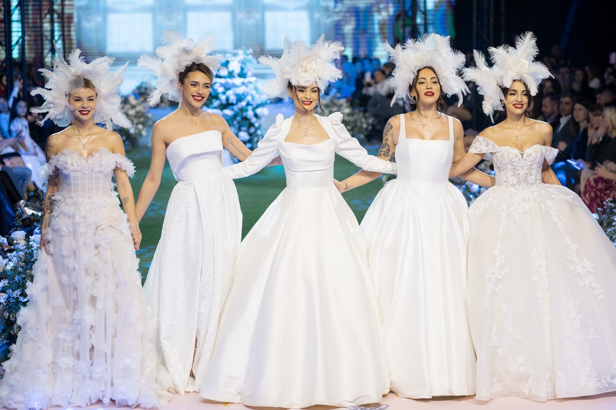 Ο οίκος Justin Alexander και τα επιβλητικά bridal looks του καθήλωσαν ...